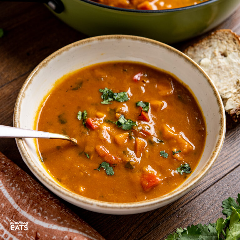 Spicy Sweet Potato, Red Pepper and Carrot Soup | Slimming Eats