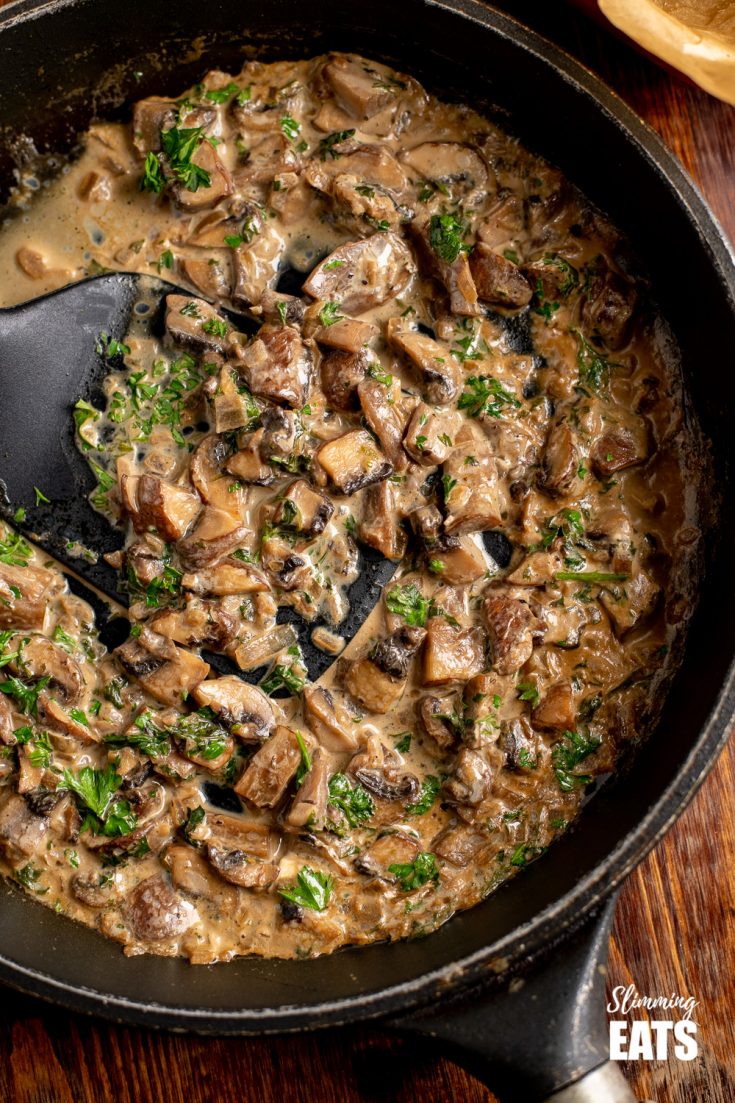 Creamy Garlic Mushrooms with Roasted Jacket Potatoes | Slimming Eats