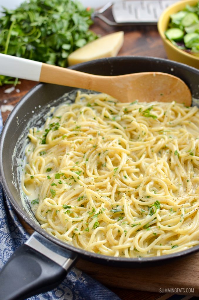 One Pot Creamy Garlic Pasta | Slimming Eats