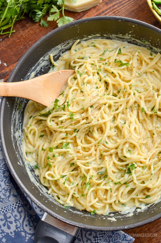 One Pot Creamy Garlic Pasta | Slimming Eats