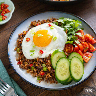 Beef Nasi Goreng (Indonesian Fried Rice) | Slimming Eats