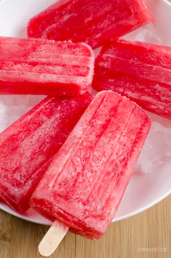 Raspberry Lemonade Popsicles | Slimming Eats
