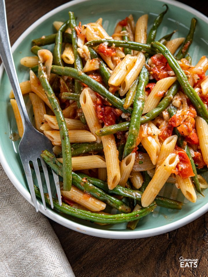 Roasted Green Bean and Tomato Pasta | Slimming Eats Recipe