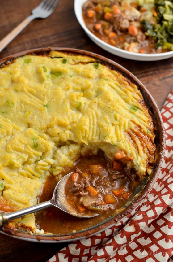 Cottage Pie with Cauliflower Spring Onion Mash | Slimming Eats