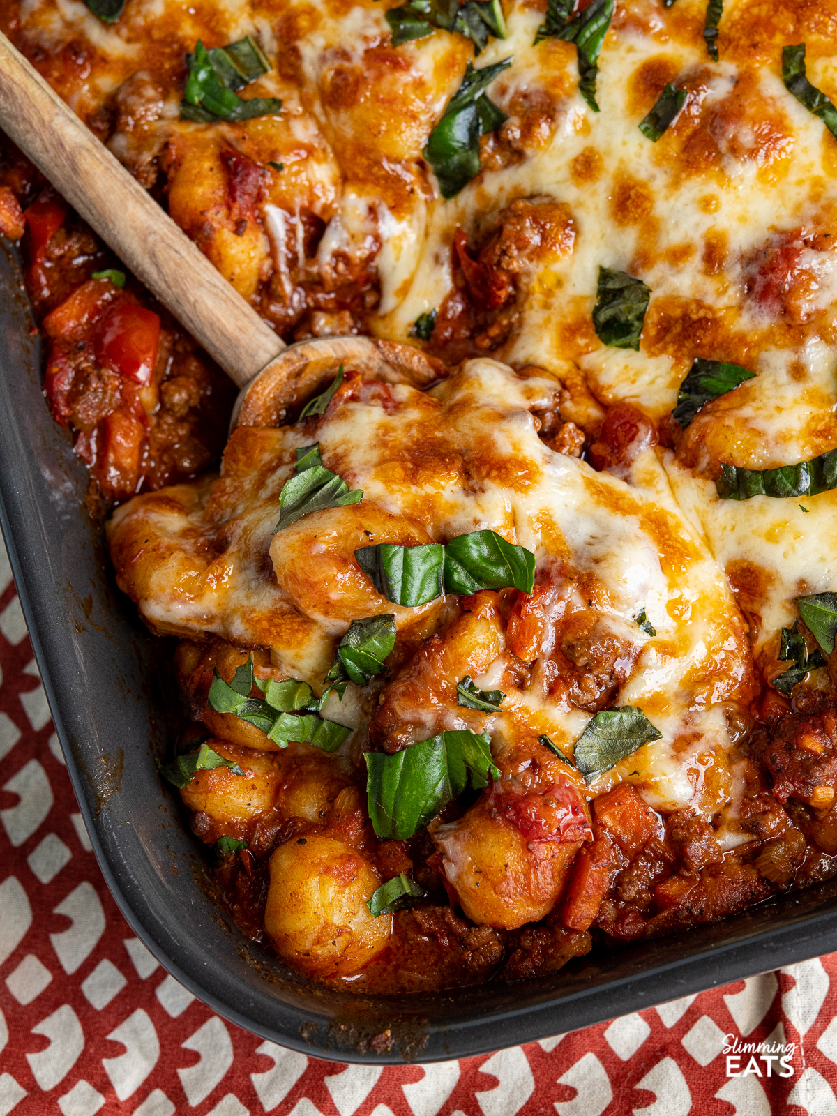 Cheesy Bolognese Gnocchi Bake | Slimming Eats Recipe