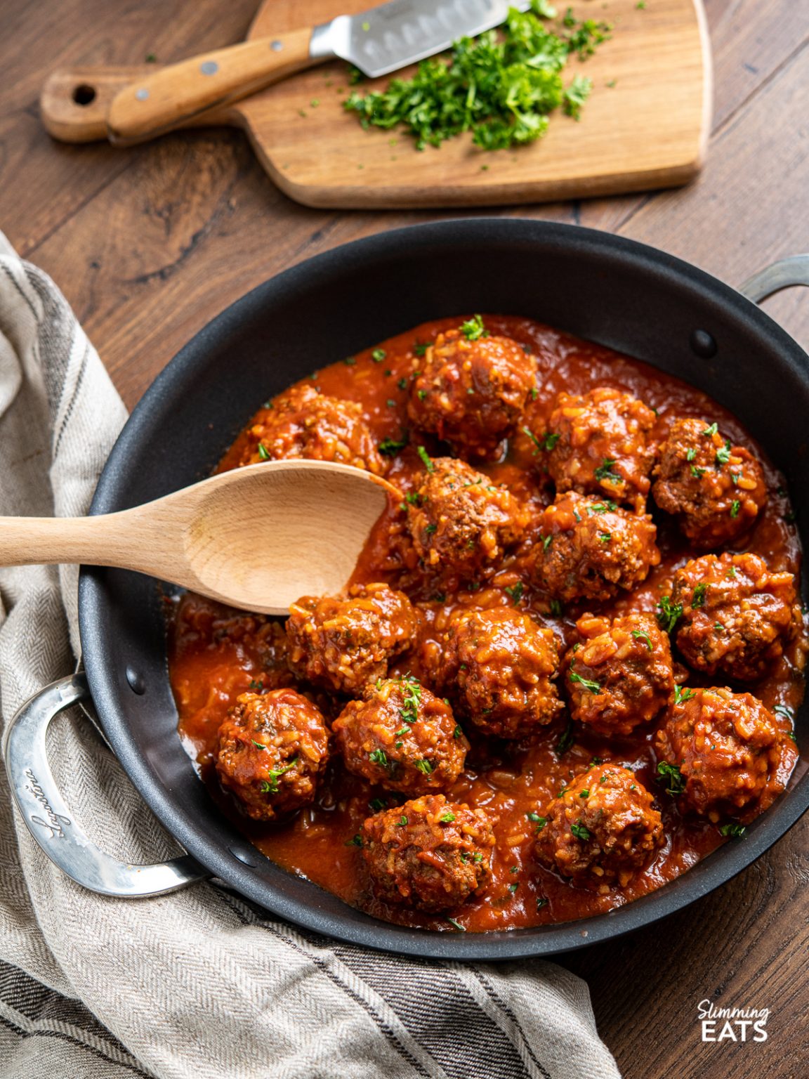 Swedish Meatballs and Gravy | Slimming Eats