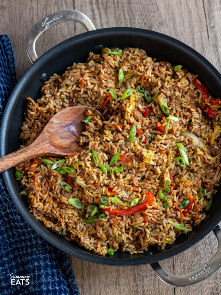 One Pot Chinese Ground Chicken Rice | Slimming Eats