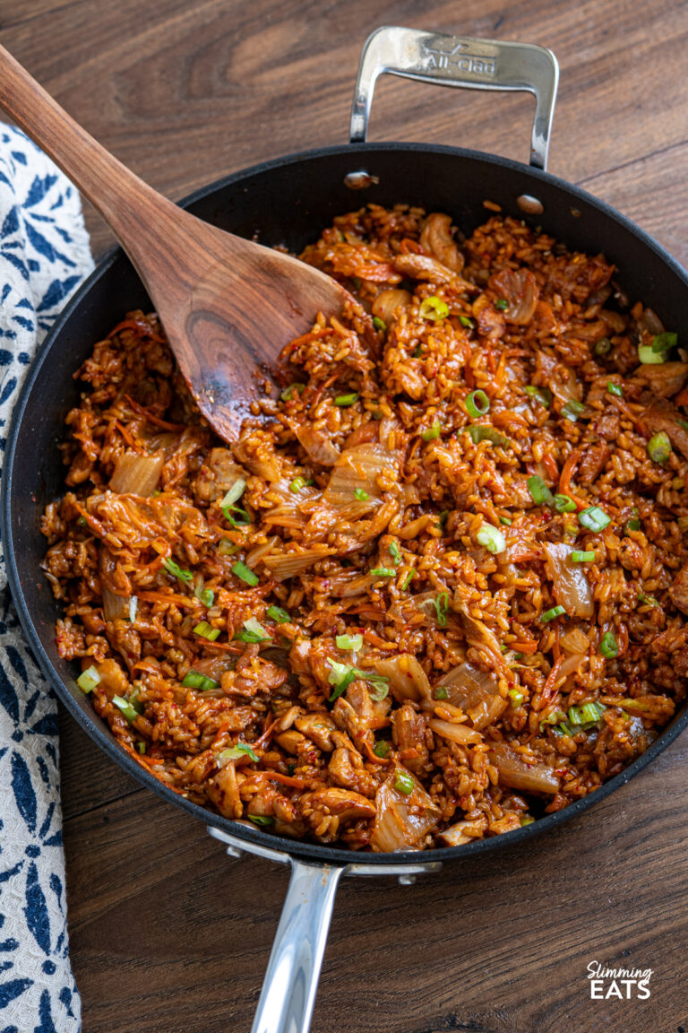 One Pot Chicken Kimchi Rice | Slimming Eats